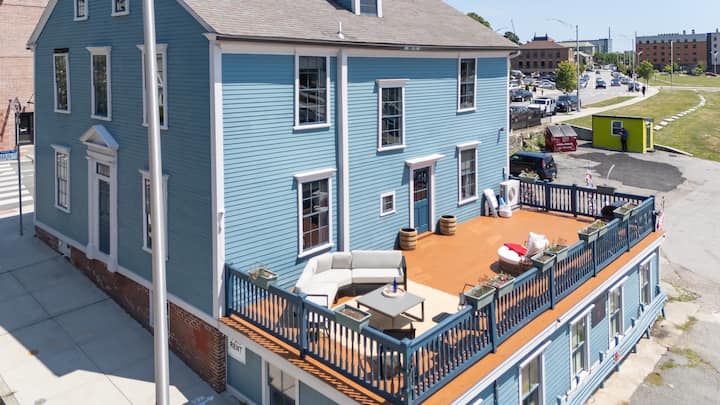 Historic Waterfront 10br - Walk To Brown/risd - Providence, RI