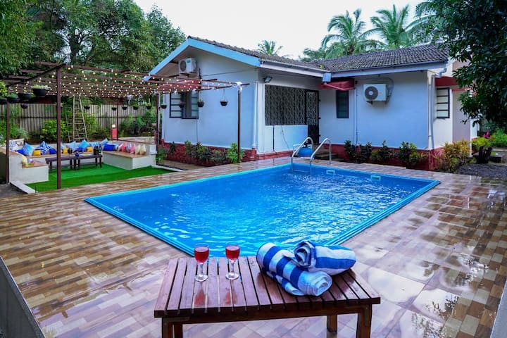 3bhk Outdoor Gazebo, Pool, Lawn - Lonavla