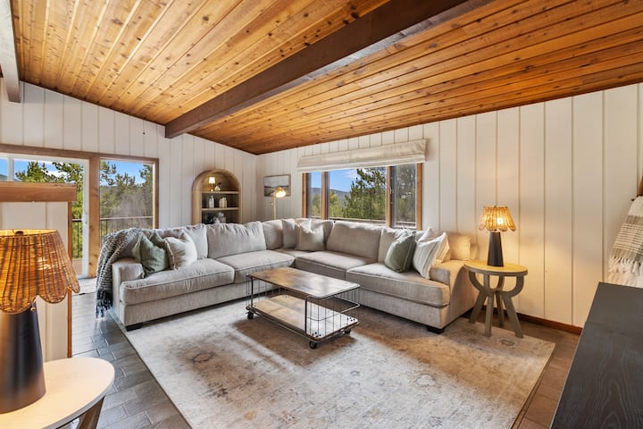 Charming Cabin, Endless Views - 美國