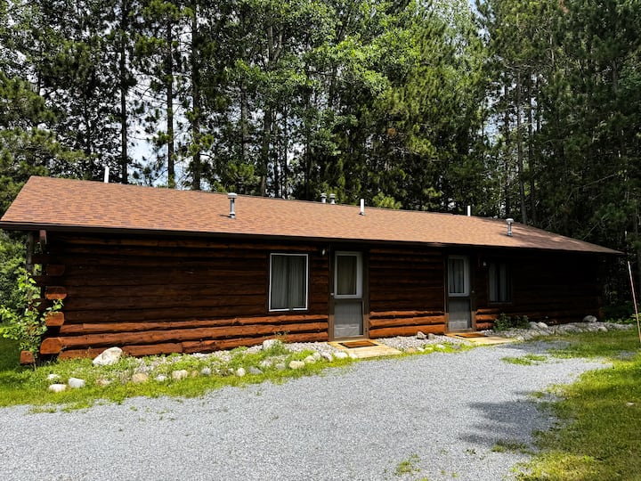 Riverfront Cabin #8 - Bewabic State Park, Crystal Falls