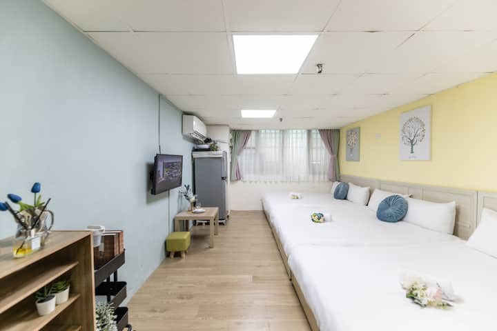 C705/綠色氣球/捷運西門町站走路3分鐘/夜市/台北車站/西門町/洗衣機/電梯/1-6人 - Taipei City