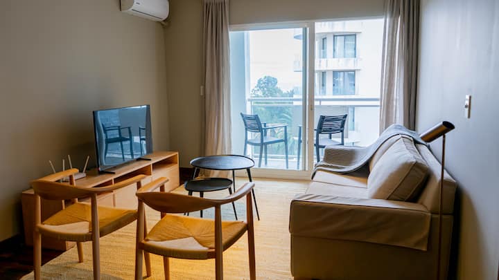 Exclusivo En El Golf Punta Carretas Con Garage - Montevideo