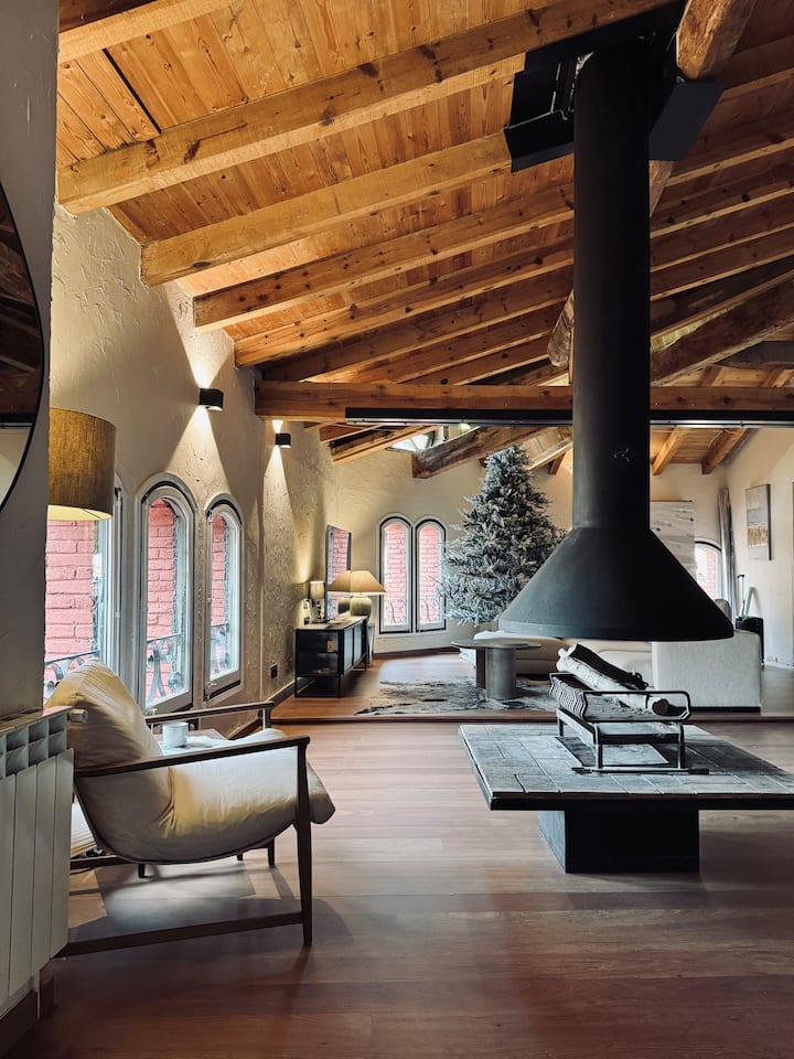 Designer Charming Mt Retreat In Camprodon - Camprodon