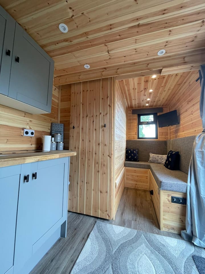 Ginger's Hideaway - Uttoxeter