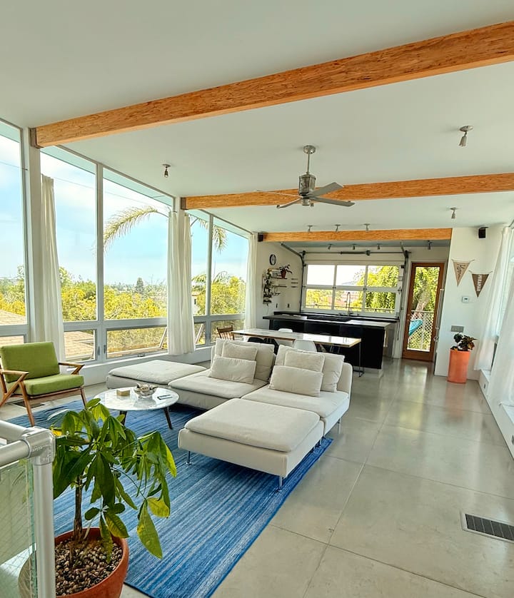 Modern House With Great Views - Santa Barbara, CA