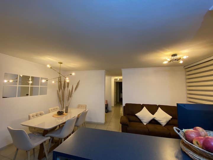 Perfecto Para 5, Cómodo Y Bien Ubicado. - Los Angeles, Chile