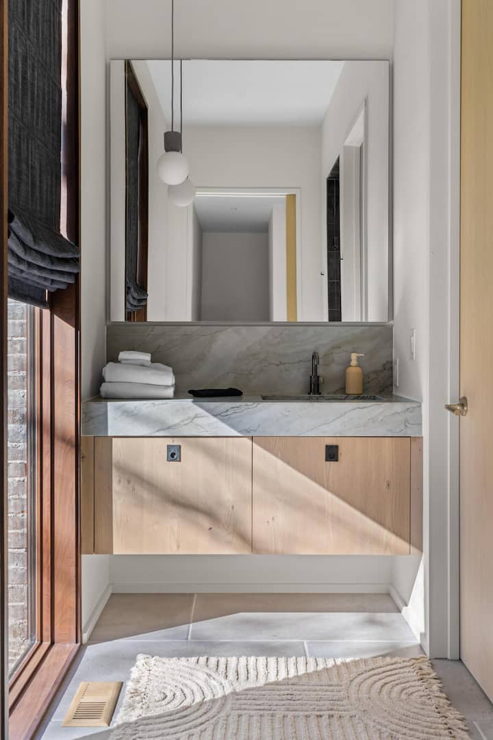 Studio In Alpharetta - Alpharetta