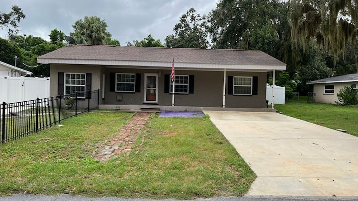 Cozy House Near Downtow. - Holiday, FL