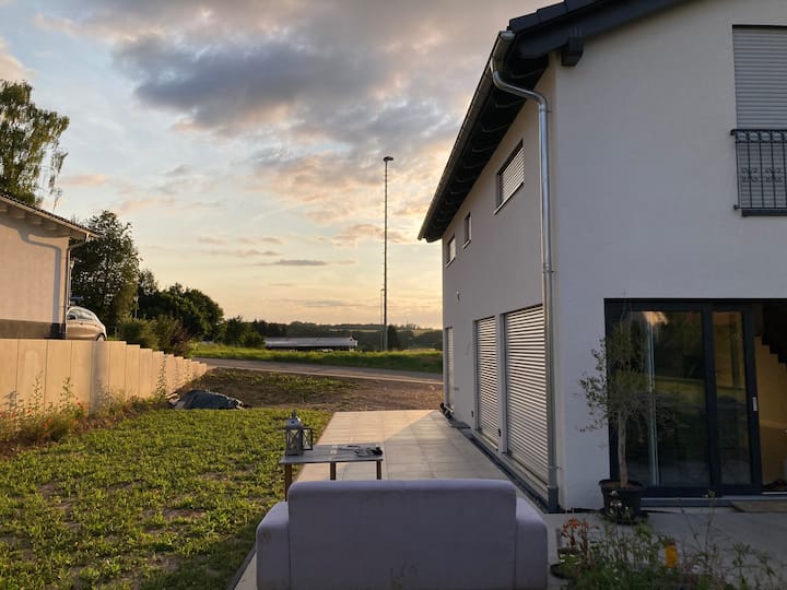 Schwarzwaldauszeit: Modernes Ferienhaus - Löffingen