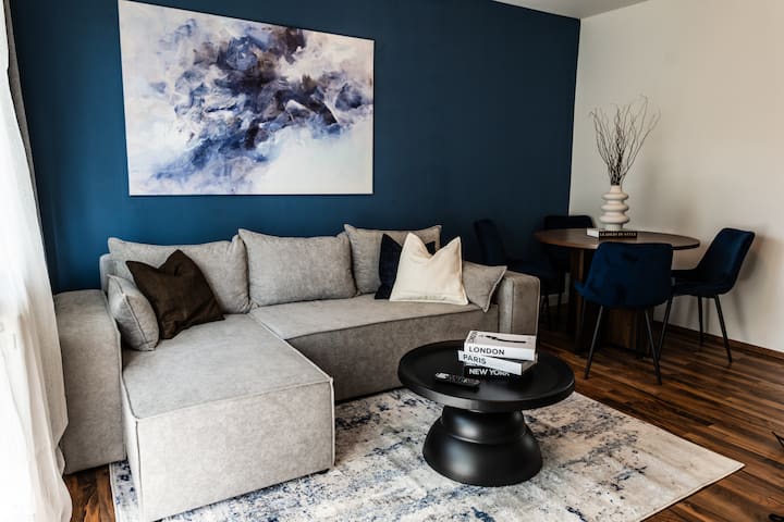 3 Zimmer Apartment Mit Balkon- Stadtmitte/ost - Mönchengladbach