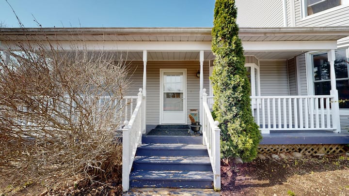 Beaver Valley Basecamp Sleeps 4 - Thornbury