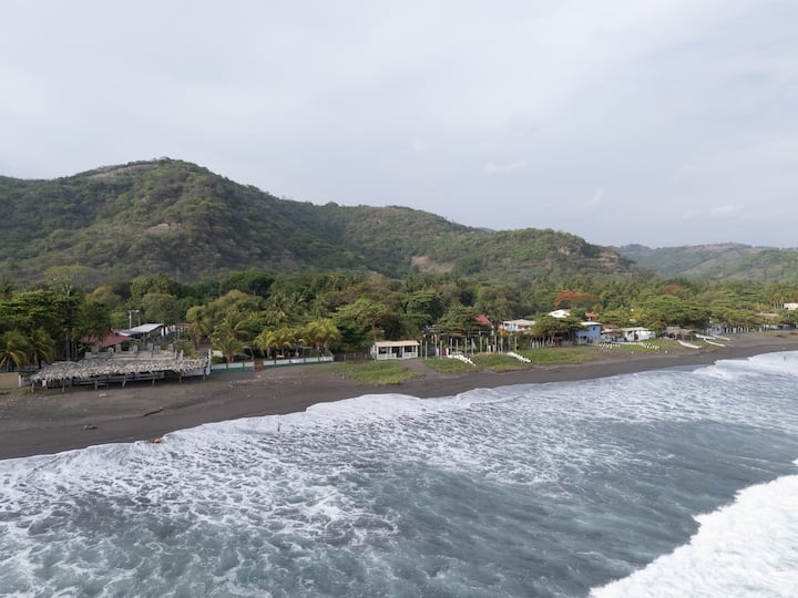 Casa Dorada Beach House - El Salvador