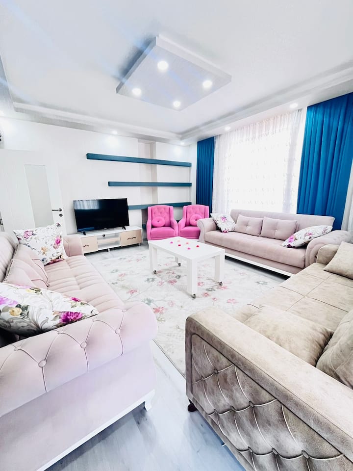 Apartment Near The Waterfall - Kundu Bazaar