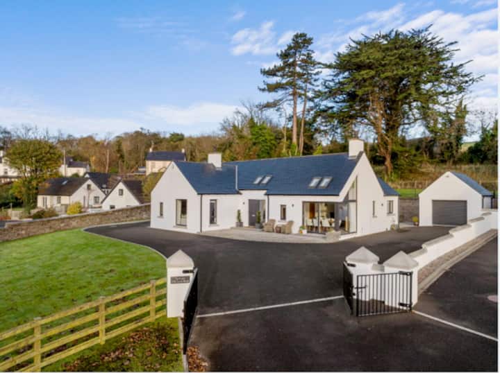 Tranquil Coastal Retreat - Cushendall