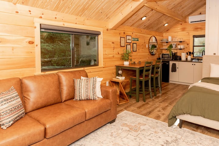 Studio 2 At James Creek Cabins - Lake Raystown Resort, Entriken