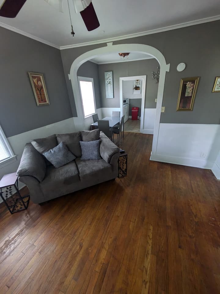 Long-term Gloversville Apt! 3-12 Month Plus Apt #2 - Gloversville, NY