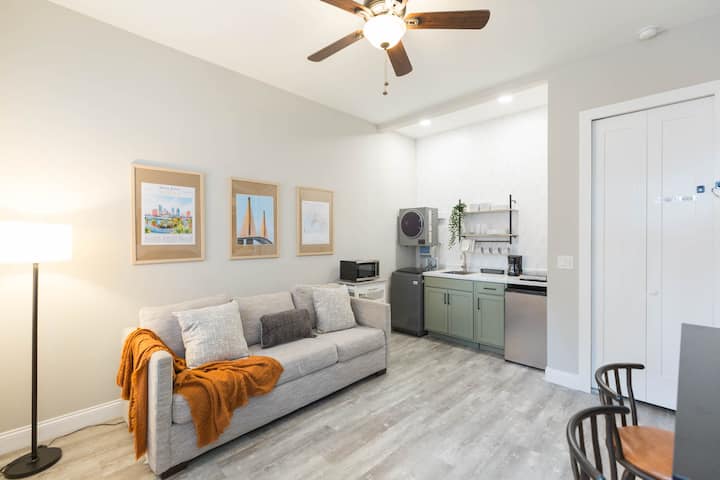 Bungalow Tampa Heights - Unit B - Tampa, FL