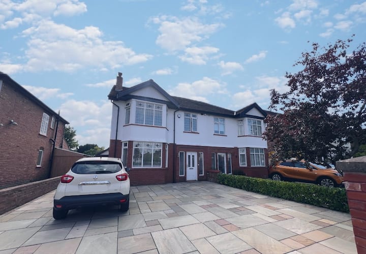 Golf - Let Radnor Drive, Churchtown - Southport