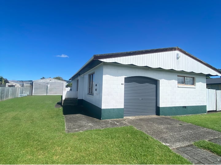 *New Listing Discount*! Central Whitianga Getaway - Whitianga