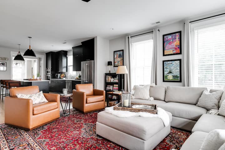 Bright & Modern 3br | Walk To Dining And Park - Richmond, VA