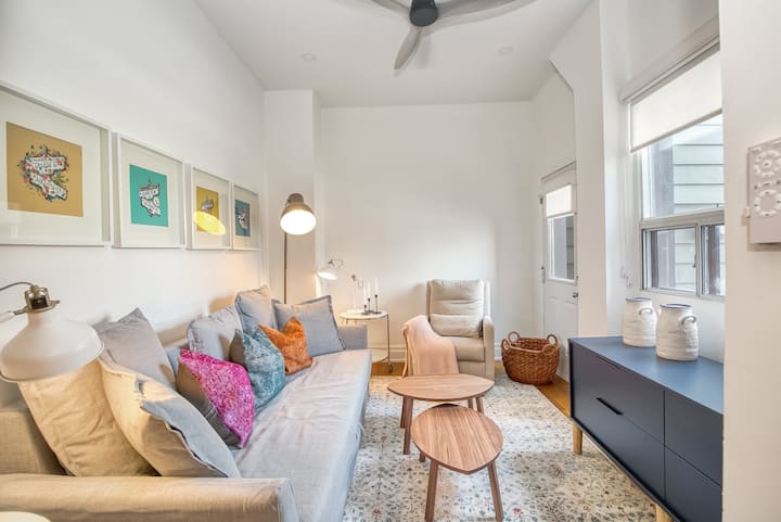 Chic Suite On Harbord Street - Toronto