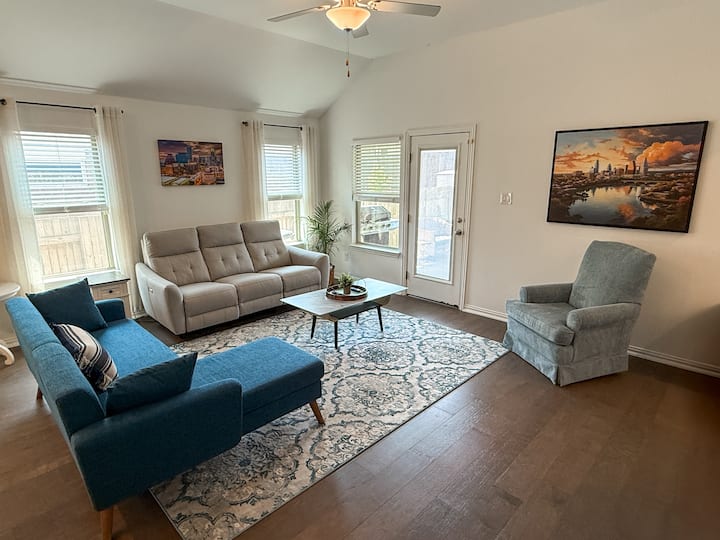 Relaxing 4br Buda Retreat W/ Private Hot Tub - Buda, TX