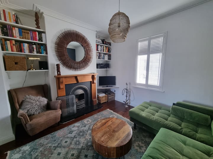 Two Bedroom Mid-terrace House - Dublin