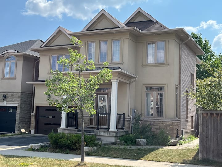 Basement Suite / Alton Village Burlington, On - Burlington