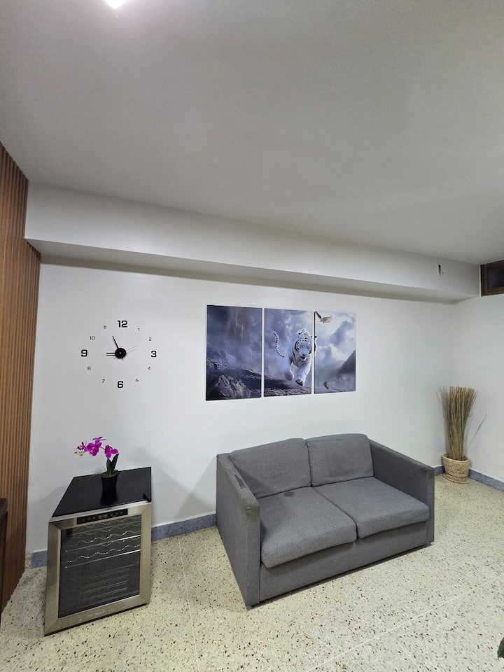 Fascinante Y Cómodo Apartamento - Caracas