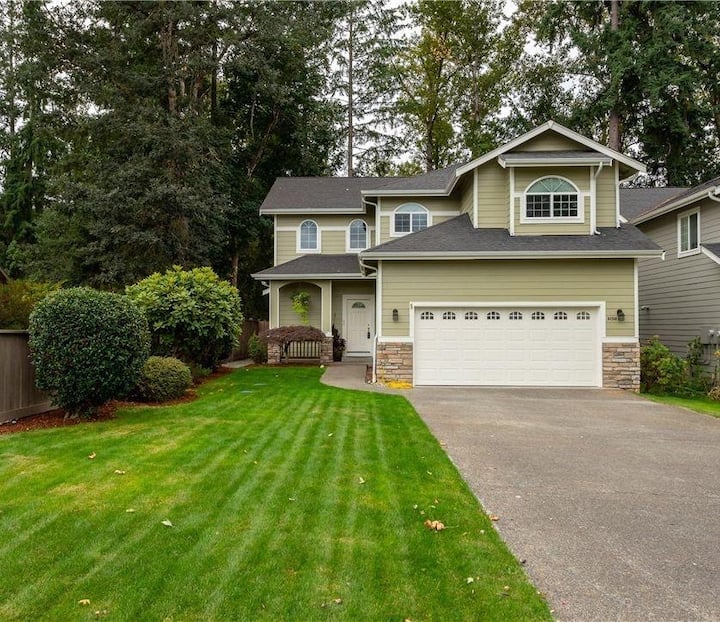 Single Family Home 4 Minutes To Jblm - Steilacoom, WA