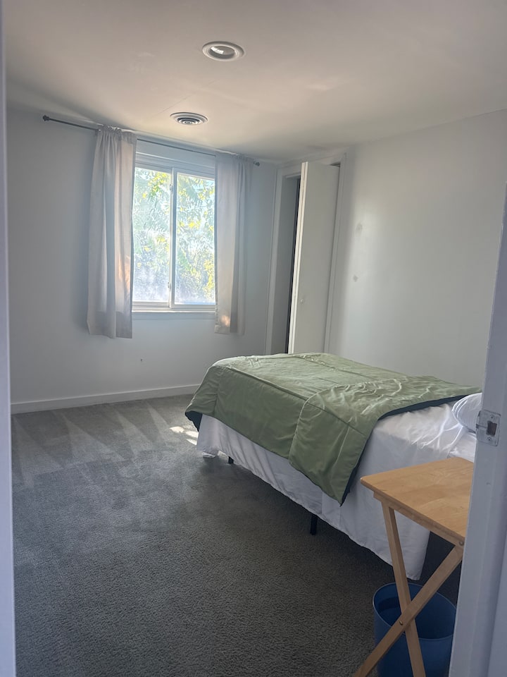 Room In Huron # 2 - Auburn Hills, MI