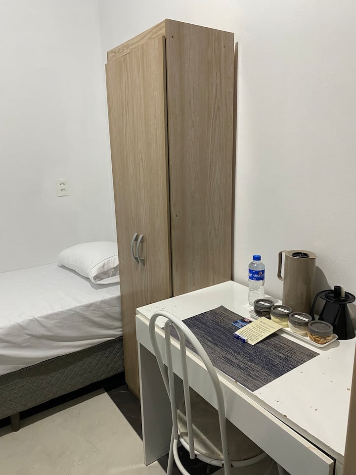 Kitnet Familiar, Perto De Tudo - Criciúma