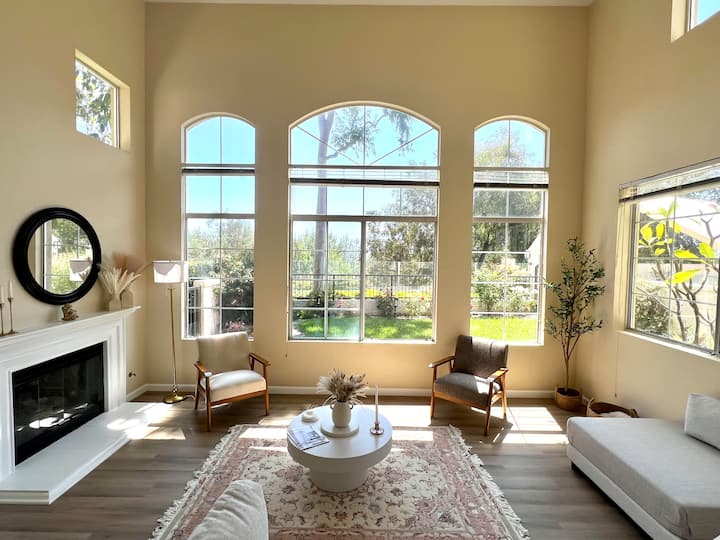 Luxury Cozy Mountain View Lodge - Mission Viejo, CA