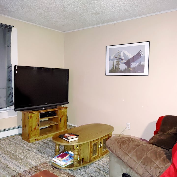 Rustic Woodland Home - Anchorage, AK