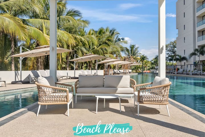 Canal-view Condo W/ Pool, Gym & Parking: Mio - Nuevo Vallarta