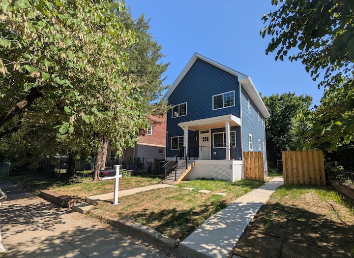 The Blue Arbor At Arboretum - Washington, D.C.