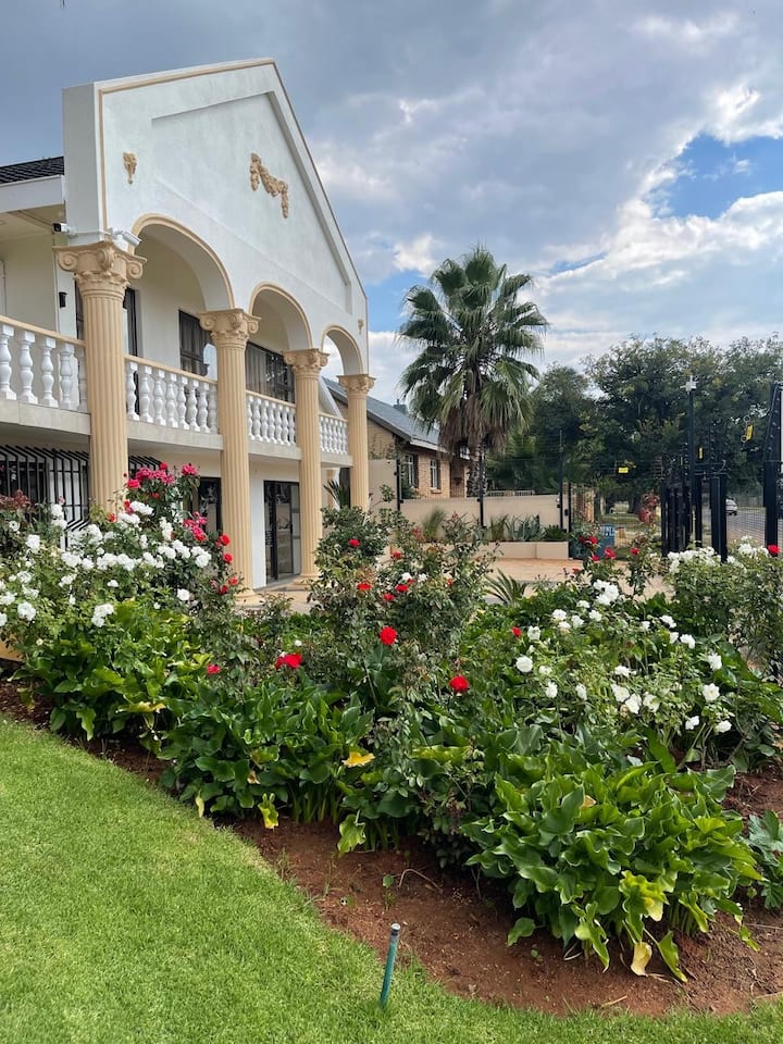One Seven One House - Klerksdorp