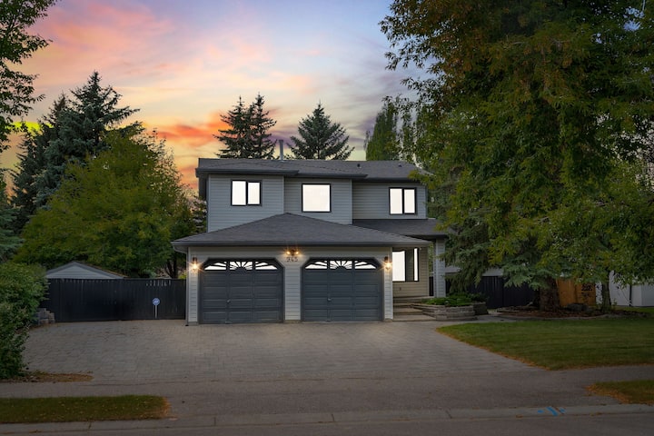 Beautiful Home Near The Lake! - Chestermere