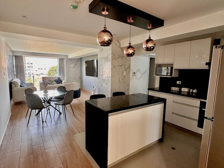 Apartamento Exclusivo Con Hermosa Vista Panorámica - Moche