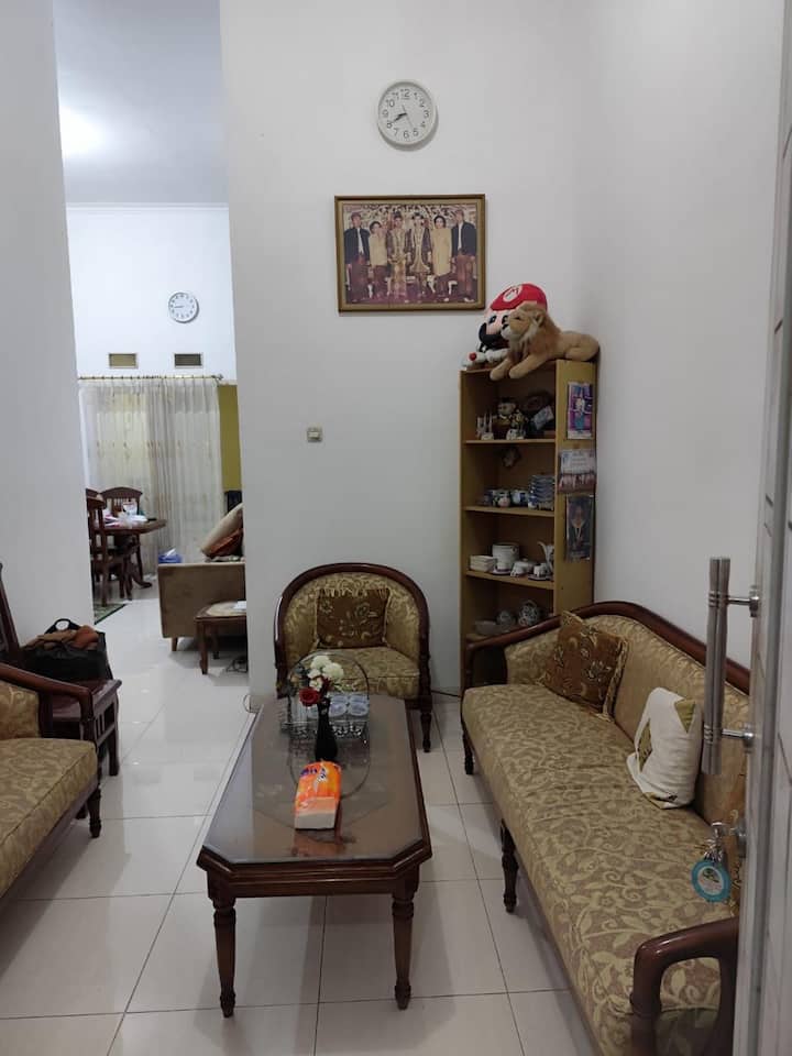 Agha’s House Harian Suhat Full Furnish - Malang