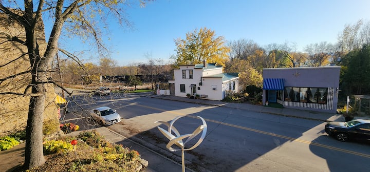 Zen-inspired Apartment In Heart Of Stockholm - Frontenac State Park, Frontenac