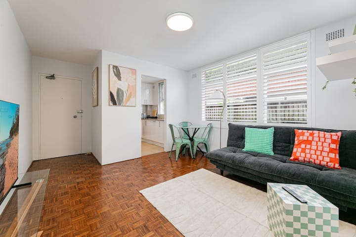 Balmoral & Beyond, Connected Comfort In Mosman - North Sydney