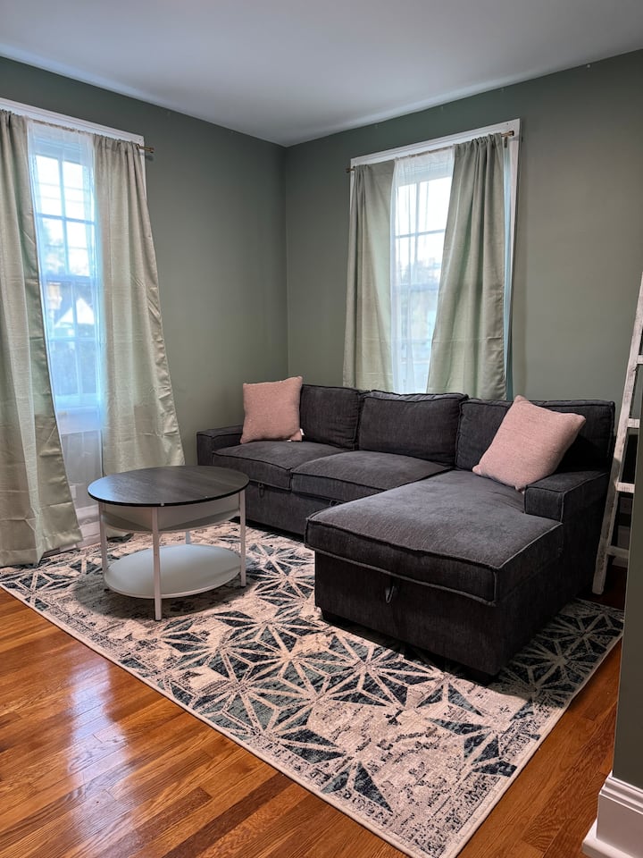 Cozy Cville Spot - Charlottesville, VA