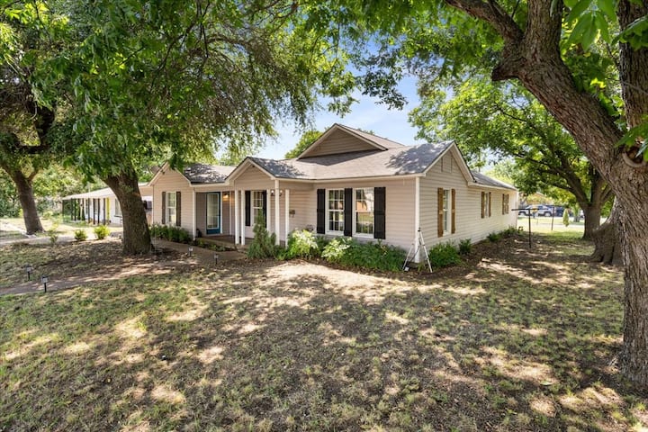 Private Home 15 Min To Dt Dallas - Lancaster, TX