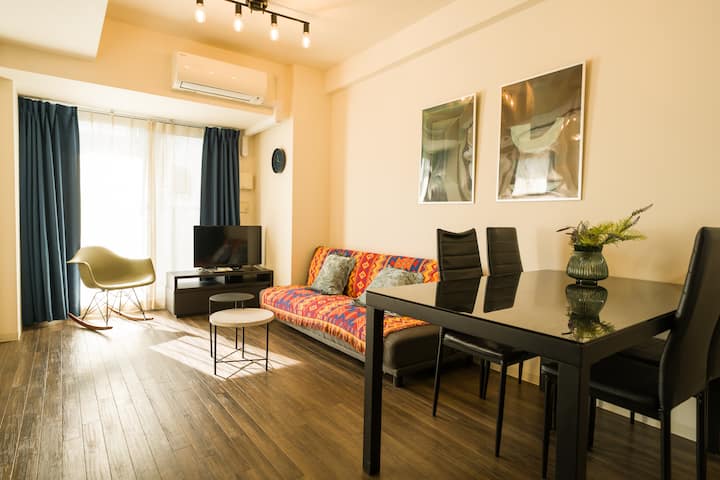 日本橋民泊7b：2室1厅2洗漱1卫1浴/步行可达黑门市场/动漫街/通天阁/靠近日本桥站/关西机场直达 - Osaka