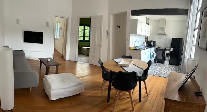 Acogedor Y Luminoso Apartamento En Pocitos. - Montevidéu