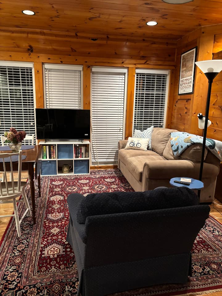 Guest House Getaway - 安大略