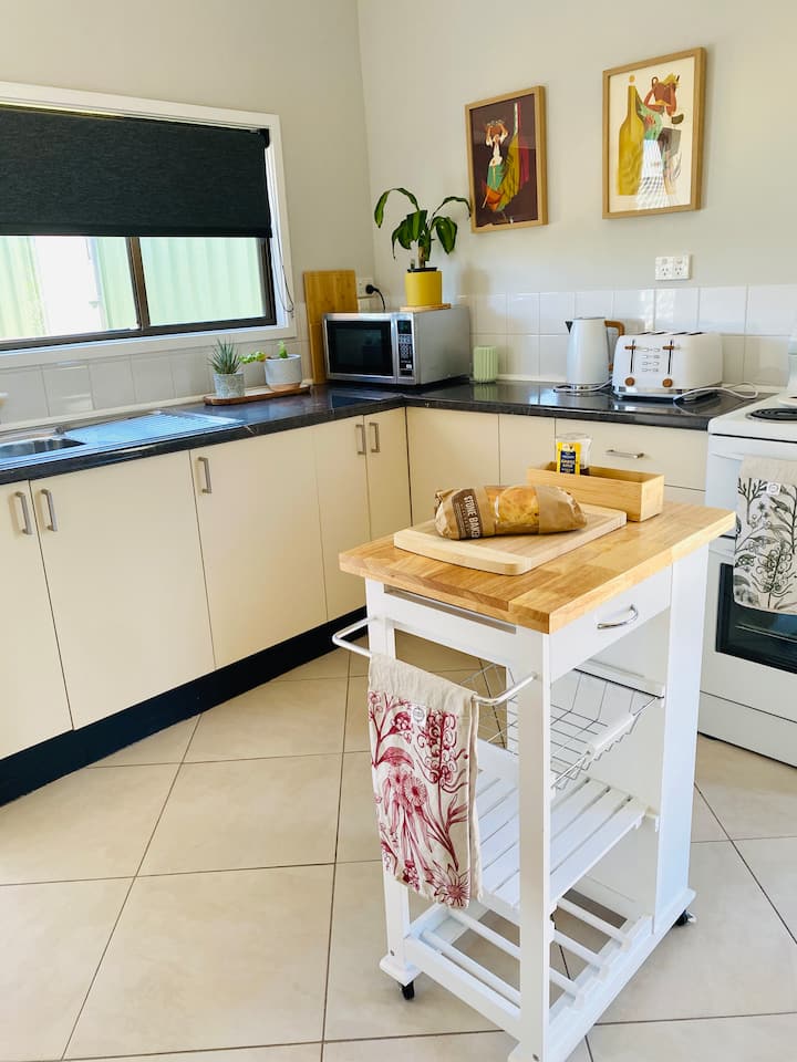 May Bush Cottage - Tamworth