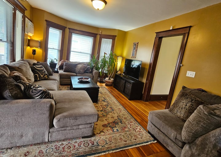 Quiet Street Near Downtown! - Jamestown, NY