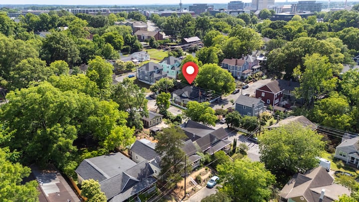 Downtown Victorian Retreat - Durham, NC